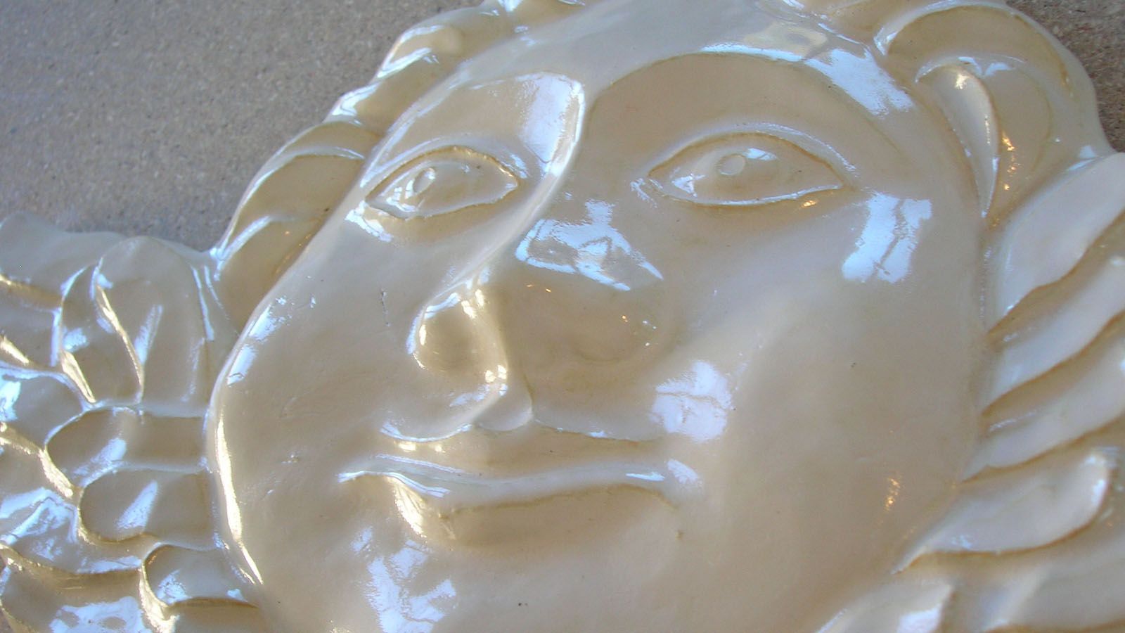 Bas reliefs - Signalétique Céramique